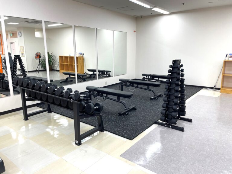 💪 ダンベルエリアが人気急上昇中！ – スポーツクラブアクトス – AXTOS